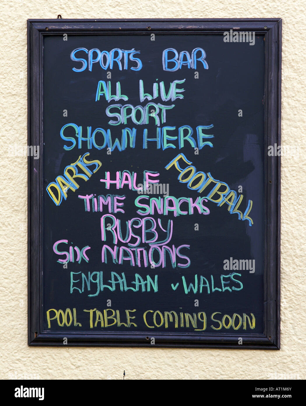 Pub blackboard hi-res stock photography and images - Alamy