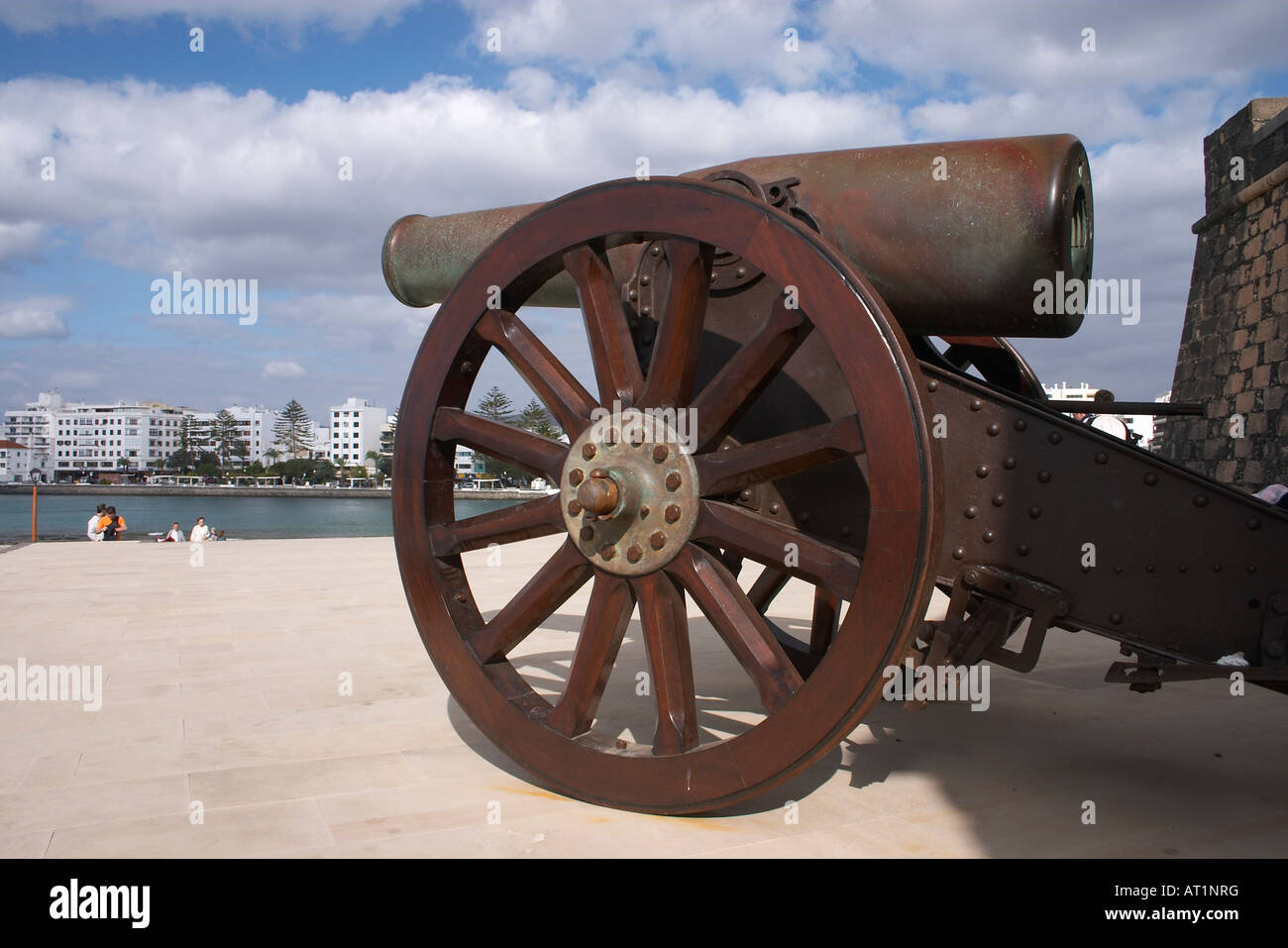 Gun at Castillo de San Gabriel, Arrecife Stock Photo - Alamy