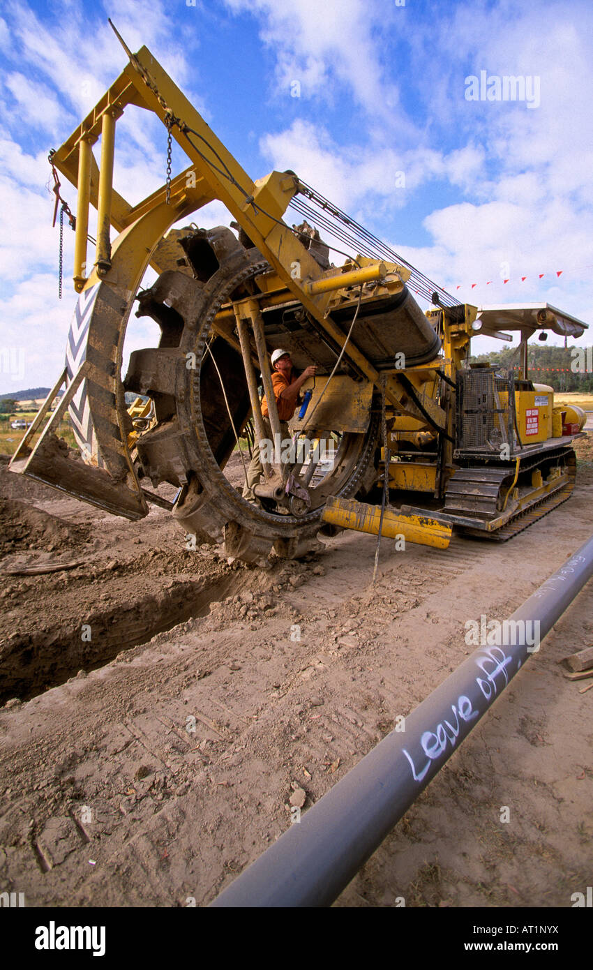 Laying gas pipeline Australia Stock Photo - Alamy
