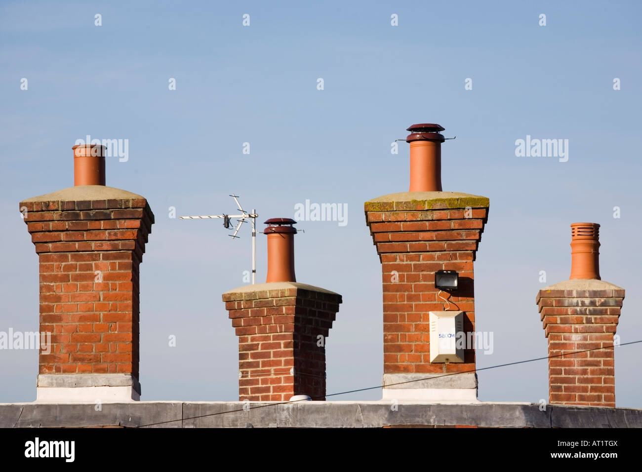Old curved roof hi-res stock photography and images - Alamy