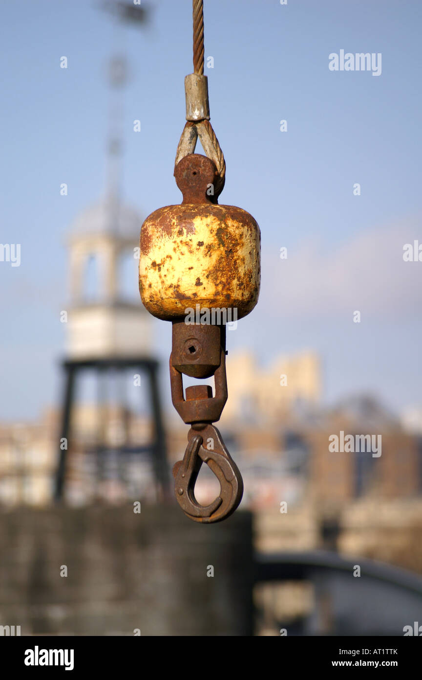 Industrial crane bristol hi-res stock photography and images - Alamy