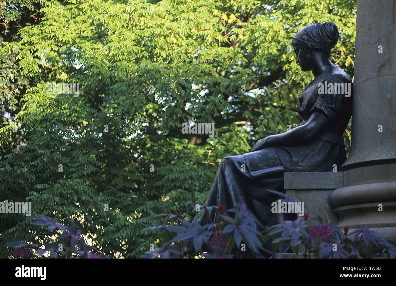Statue in uppsala hi-res stock photography and images - Alamy