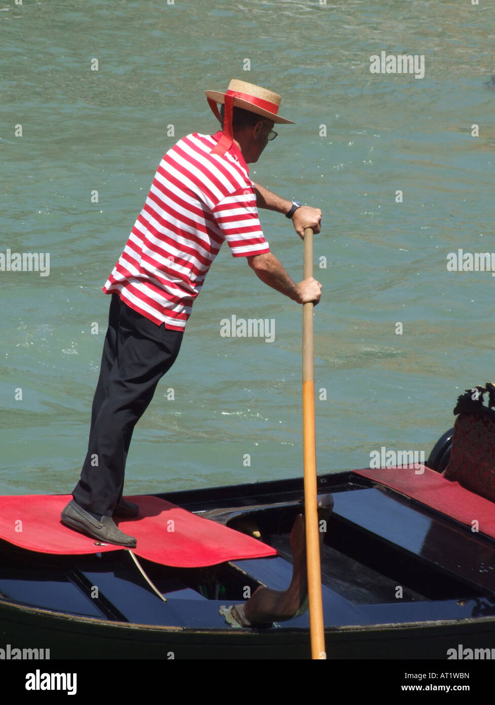 gondolier in venice italy Stock Photo - Alamy