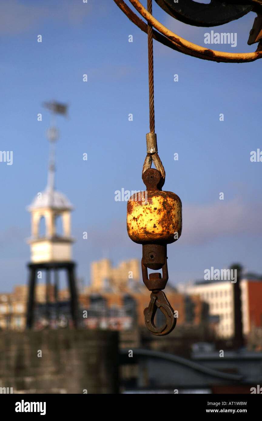 Industrial crane bristol hi-res stock photography and images - Alamy