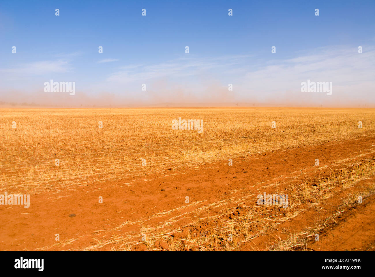 Drought dust storm hi-res stock photography and images - Alamy