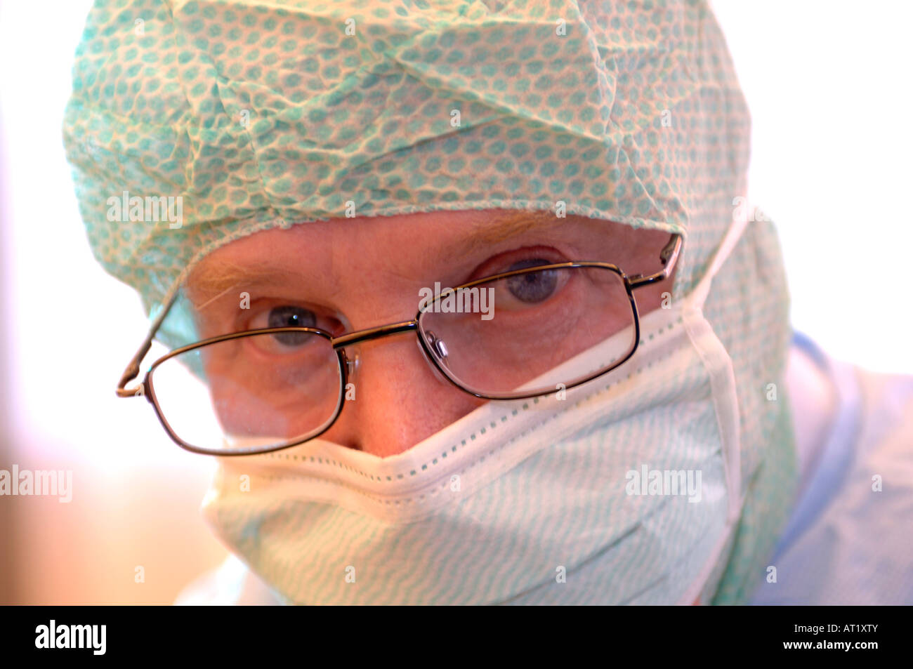 surgeon in a mask Stock Photo - Alamy