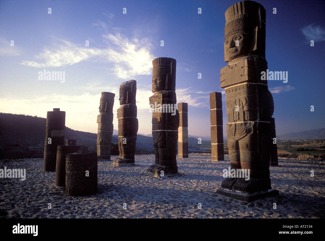 Atlas Figures Tula Tollán Mexico Stock Photo - Alamy