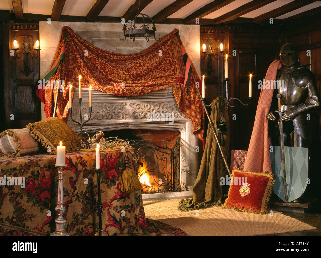Medieval fireplace fireplaces hi-res stock photography and images - Alamy