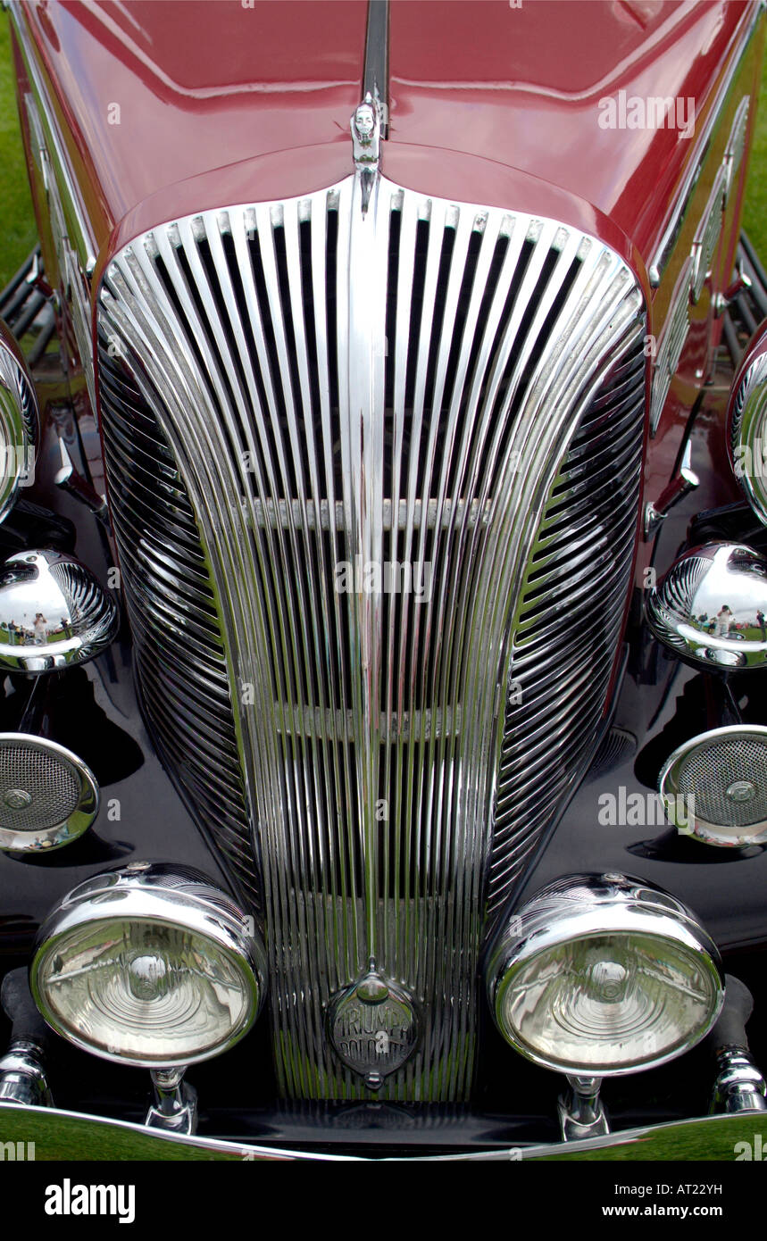 Car radiator grill hi-res stock photography and images - Alamy