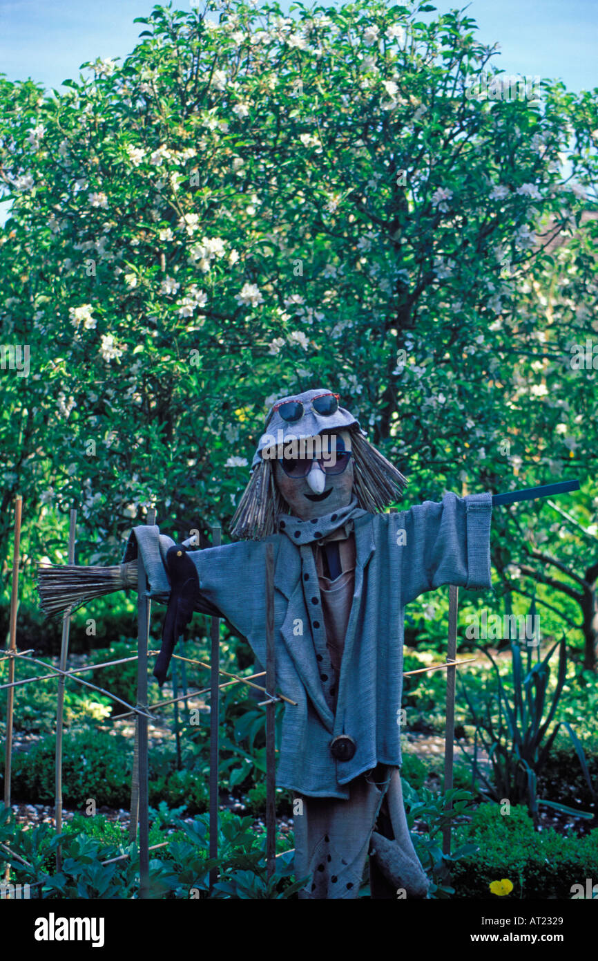 Lifelike scarecrow hi-res stock photography and images - Alamy