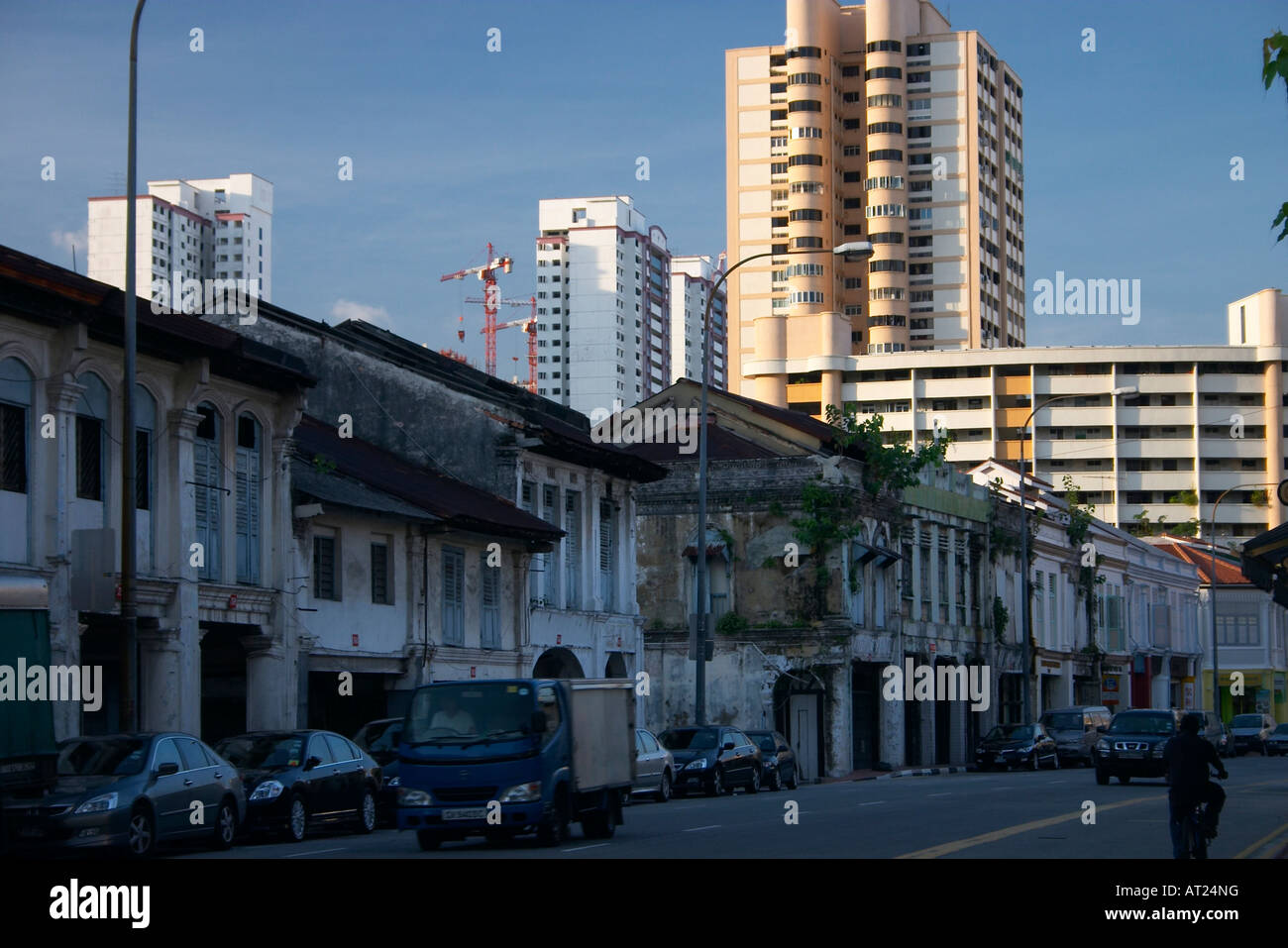 Street scene in Kampong Glam, Singapore Stock Photo - Alamy