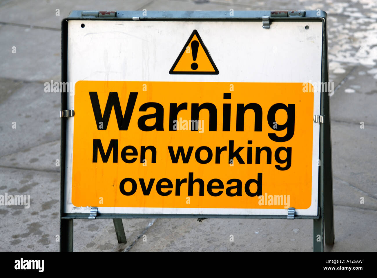 Overhead warning sign hi-res stock photography and images - Alamy
