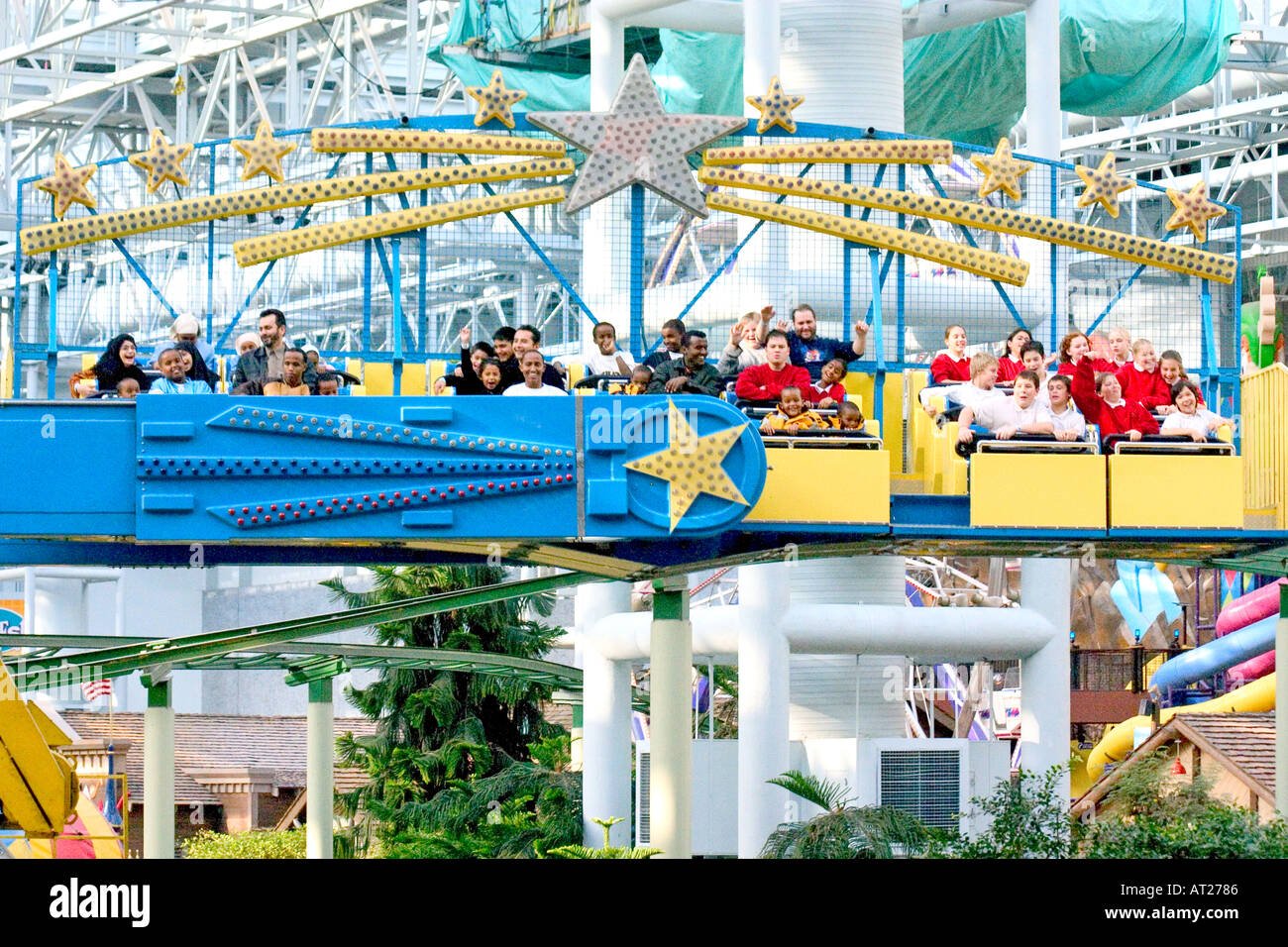 Screaming Yellow Eagle at Camp Snoopy The Mall of America. Bloomington ...