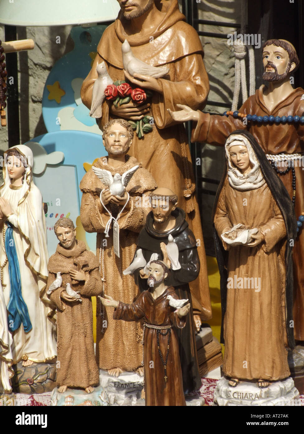 gift shop in assisi, umbria, italy Stock Photo - Alamy