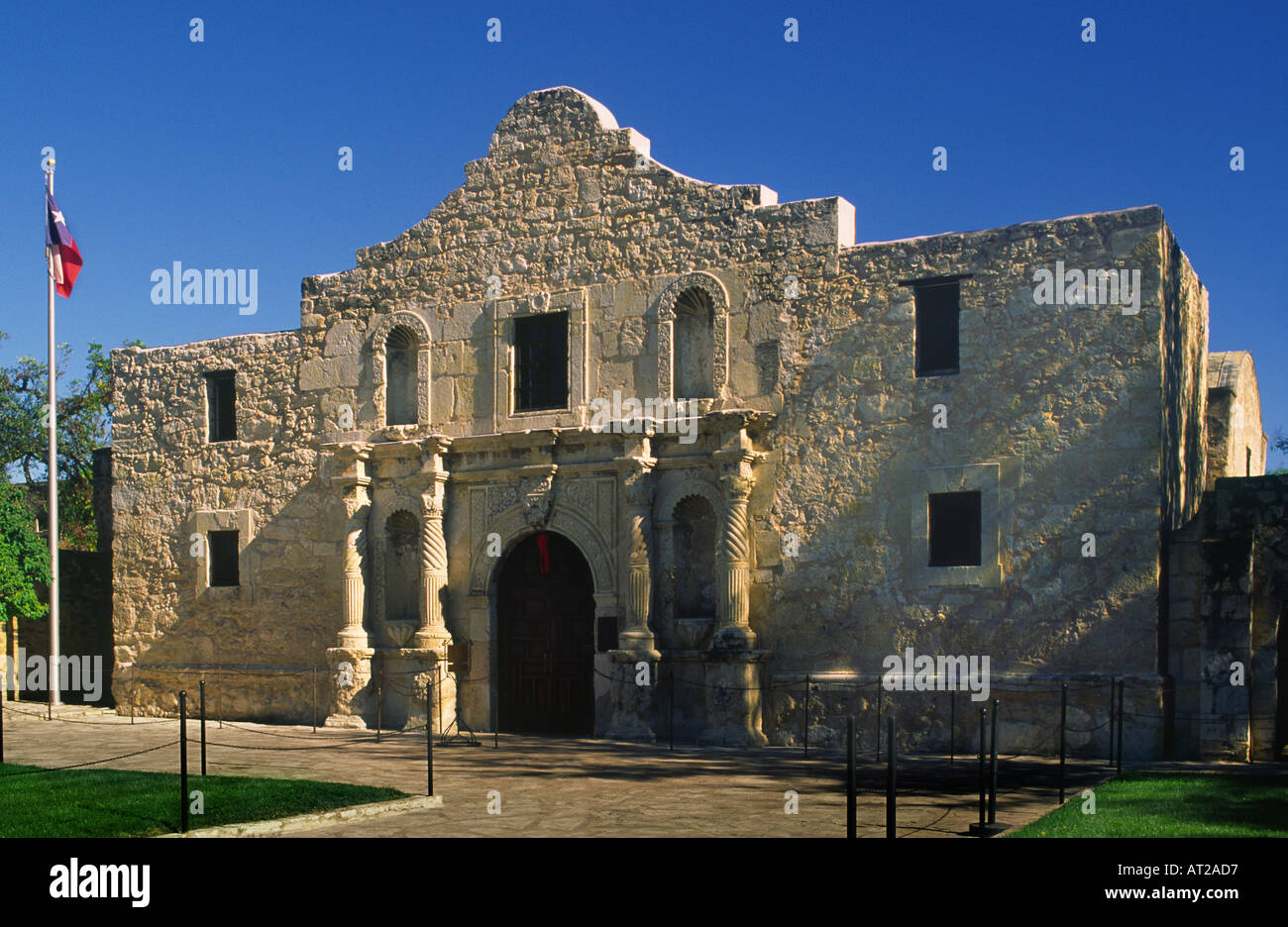front exterior Alamo San Antonio Texas late afternoon Stock Photo - Alamy
