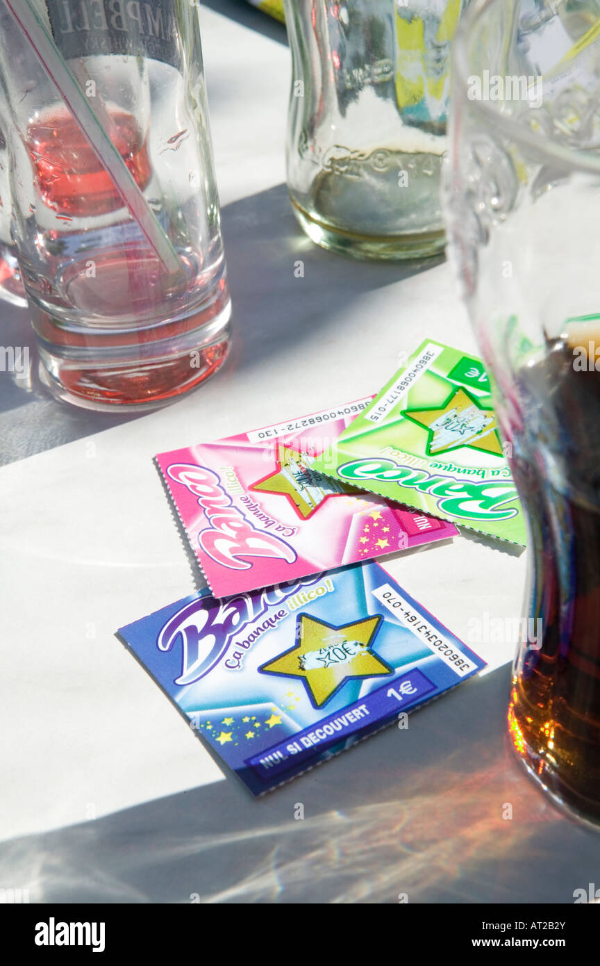 Scratch cards hi-res stock photography and images - Alamy