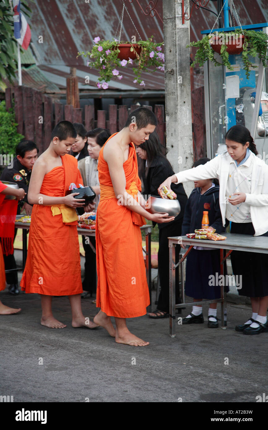 Thailand Chiang Rai buddhist monks begging for alms Stock Photo - Alamy
