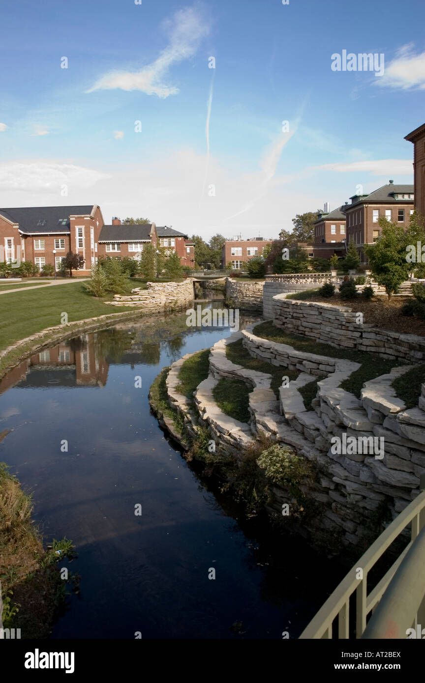 Engineering quad hi-res stock photography and images - Alamy