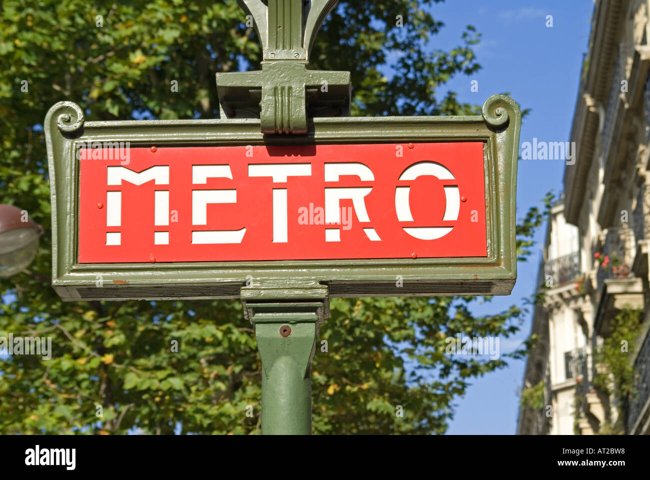 Paris metro sign france icon iconic hi-res stock photography and images ...