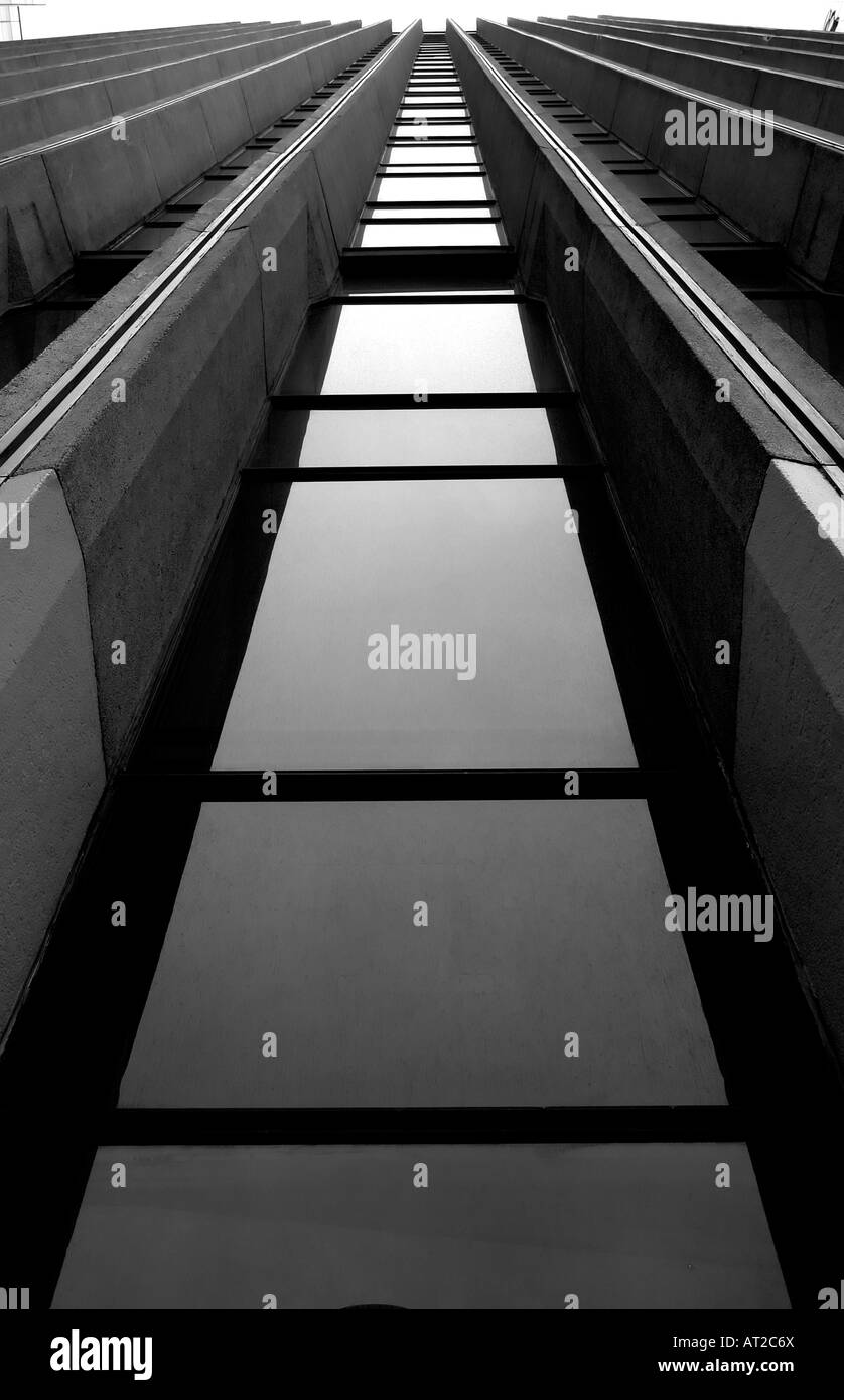 Paris real estate Black and White Stock Photos & Images - Alamy