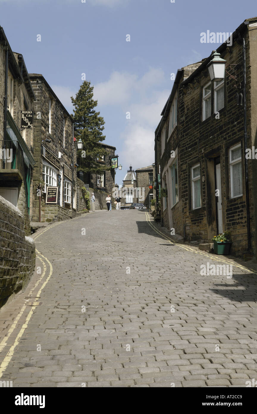 STEEP COBBLED MAIN STREET HAWORTH VILLAGE YORKSHIRE ENGLAND Stock Photo ...