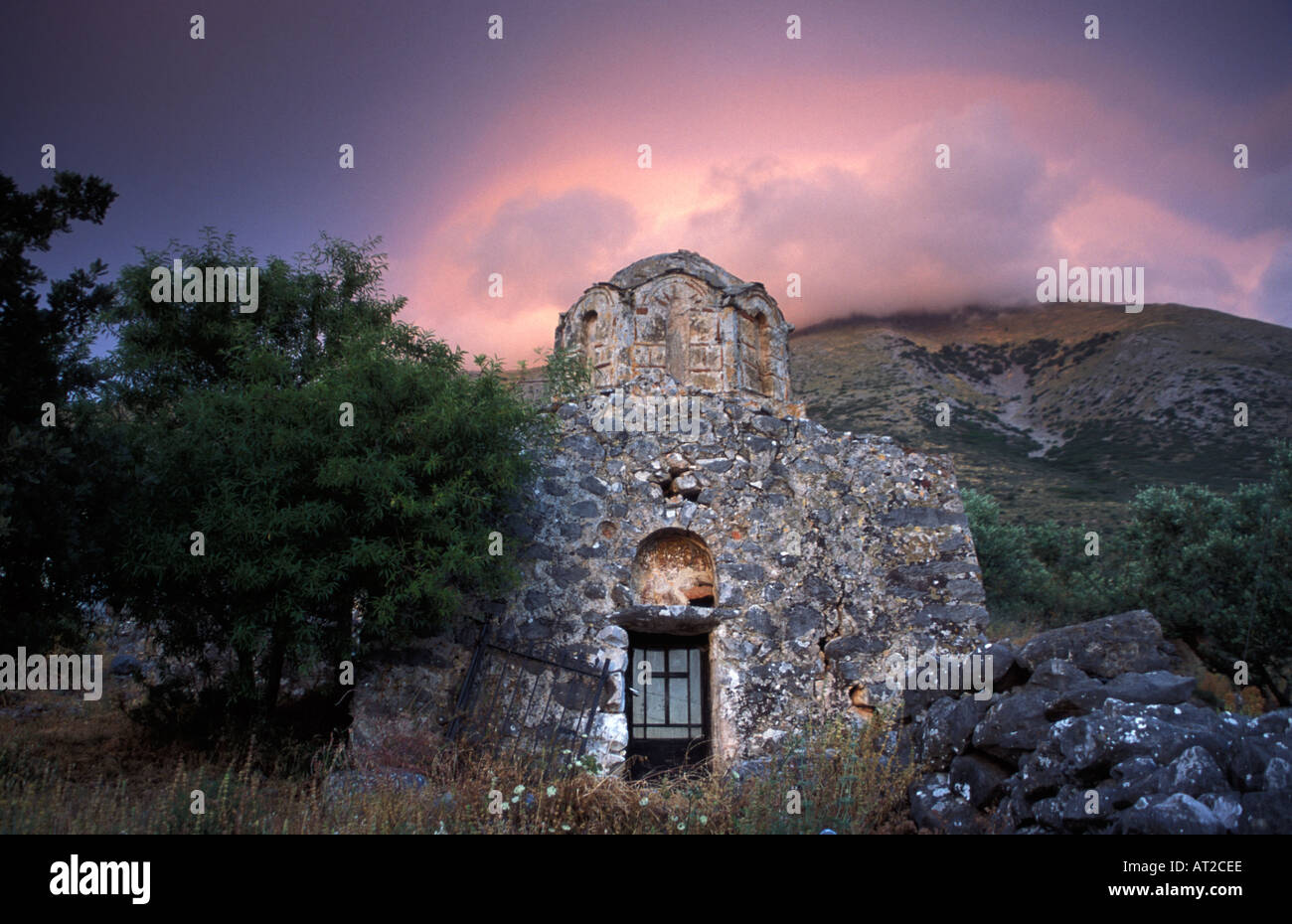 SMALL BYZANTINE CHAPEL Stock Photo - Alamy