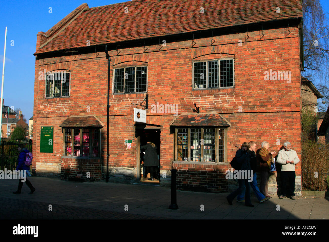 stratford upon avon town centre william shakespeare birthplace ...