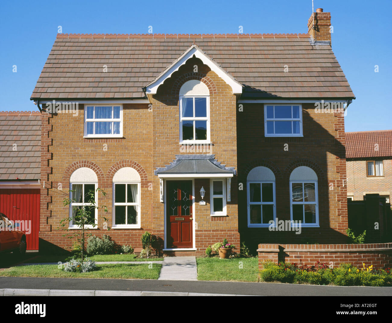 Exteriors traditional houses porches hi-res stock photography and ...
