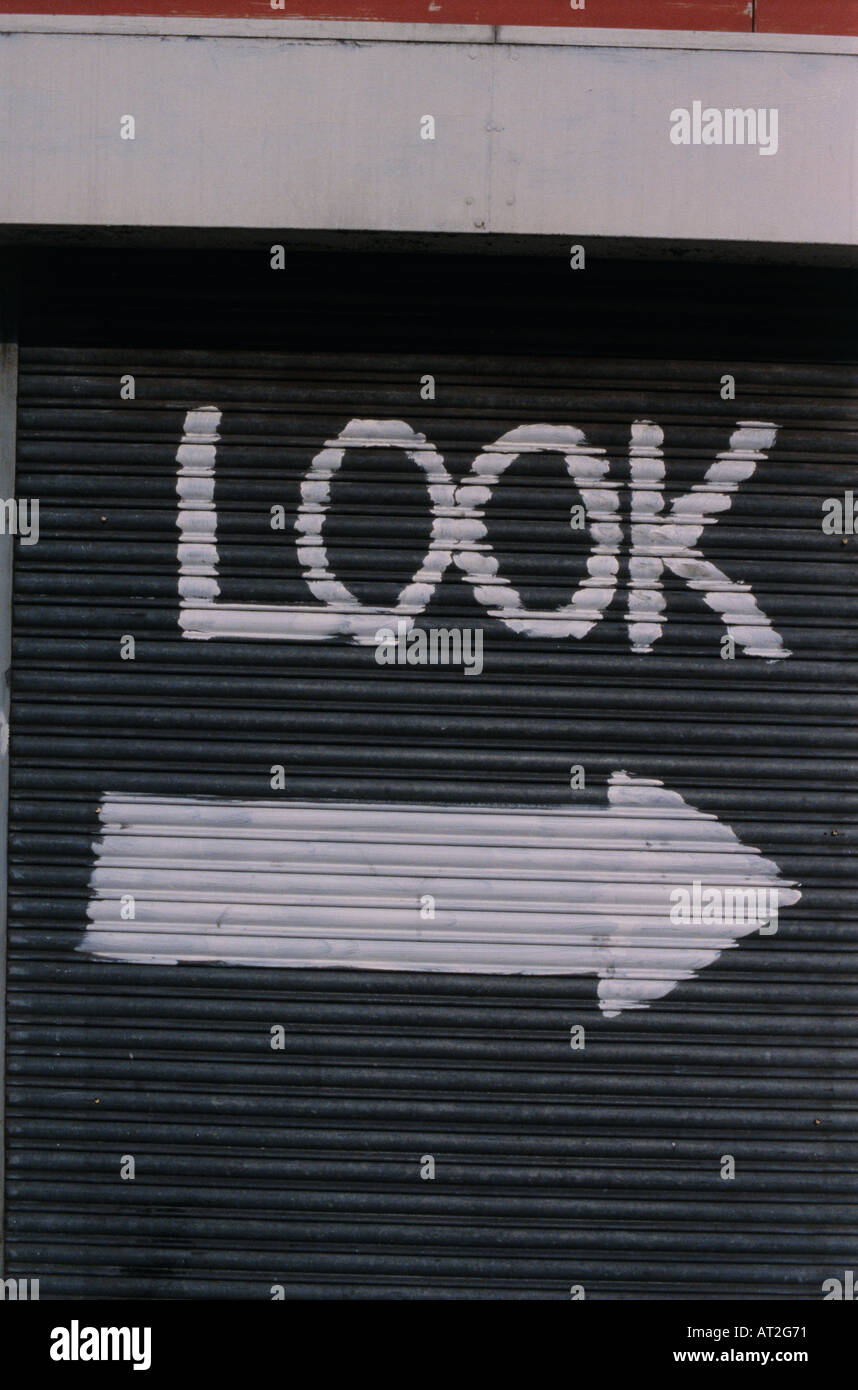 Hand painted shop front hi-res stock photography and images - Alamy