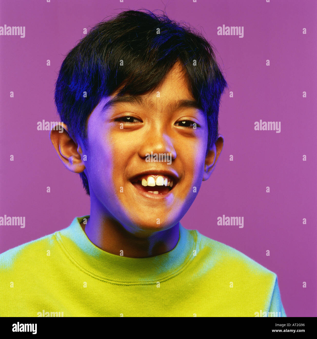 A portrait of an Asian boy smiling Stock Photo - Alamy