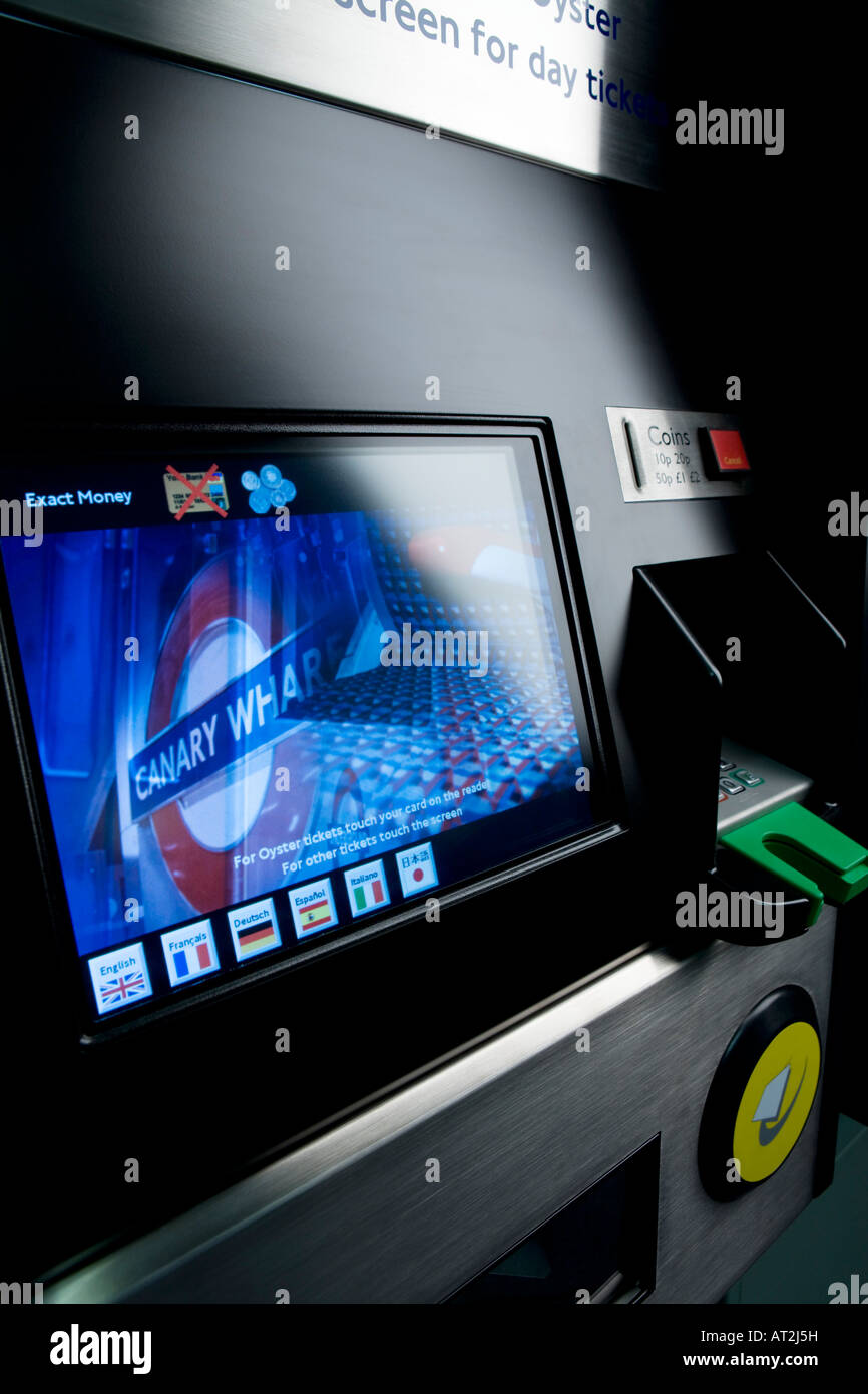ticket machine on london underground Stock Photo - Alamy