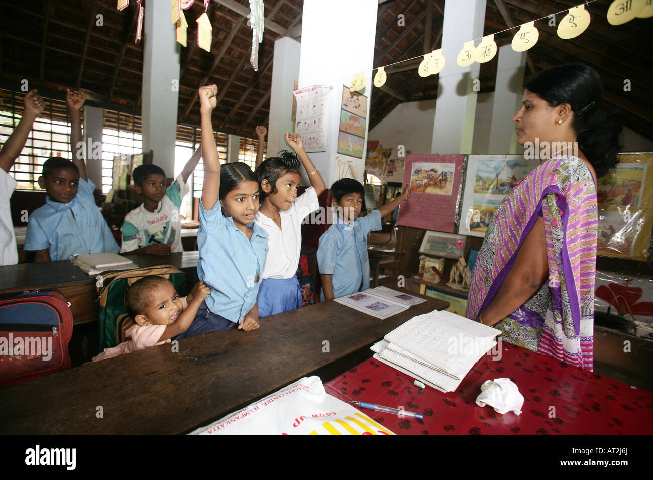 Indian teacher classroom kids student hi-res stock photography and ...