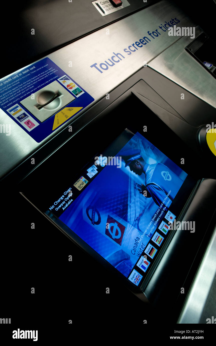 ticket machine on london underground Stock Photo - Alamy