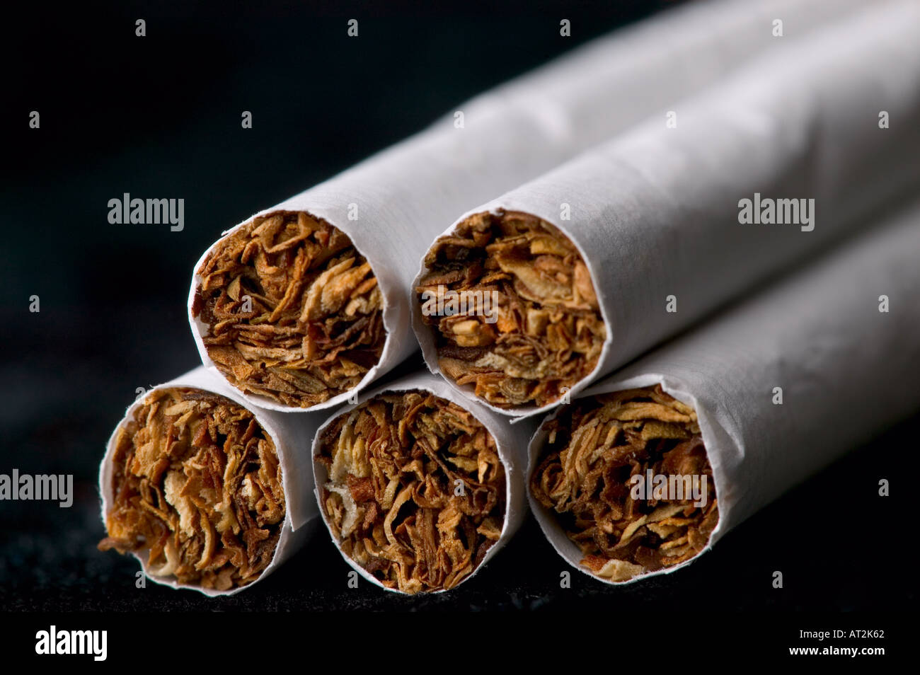 Usage of cigarettes hi-res stock photography and images - Alamy