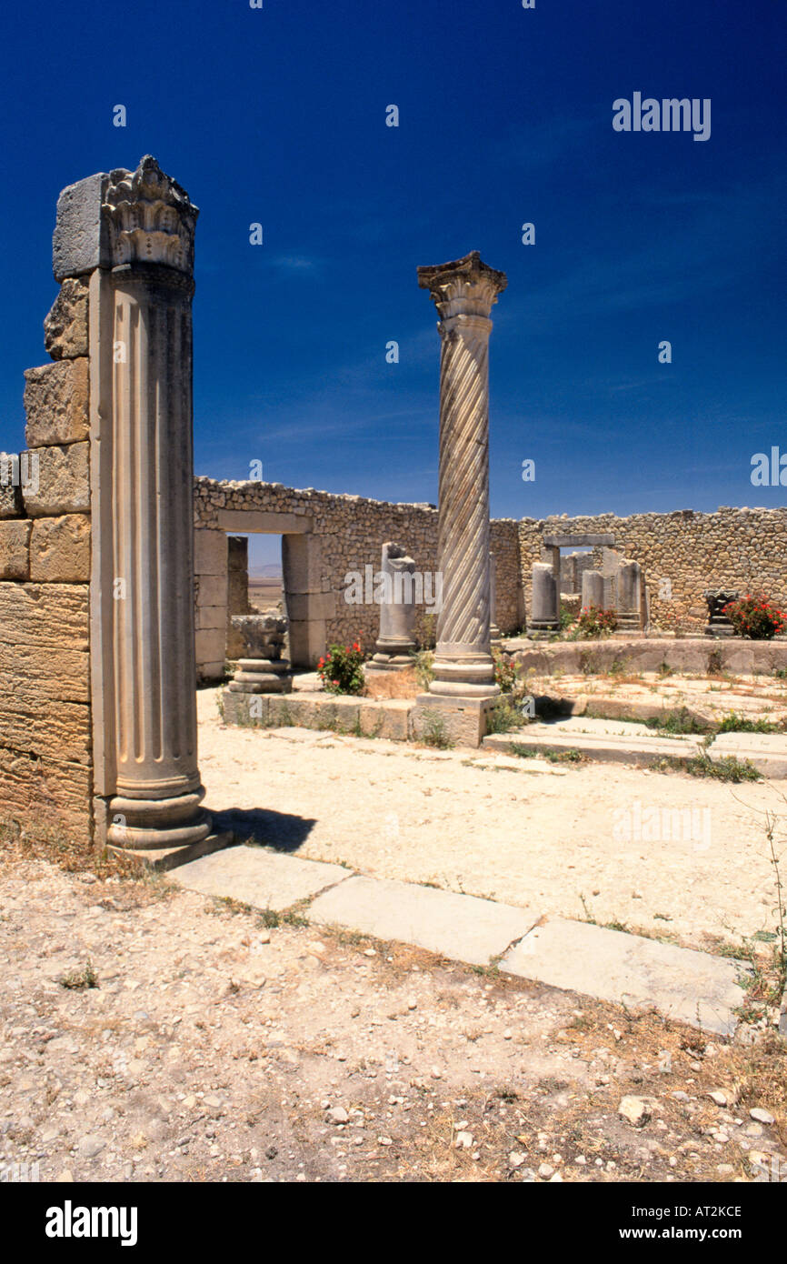 House with columns hi-res stock photography and images - Alamy
