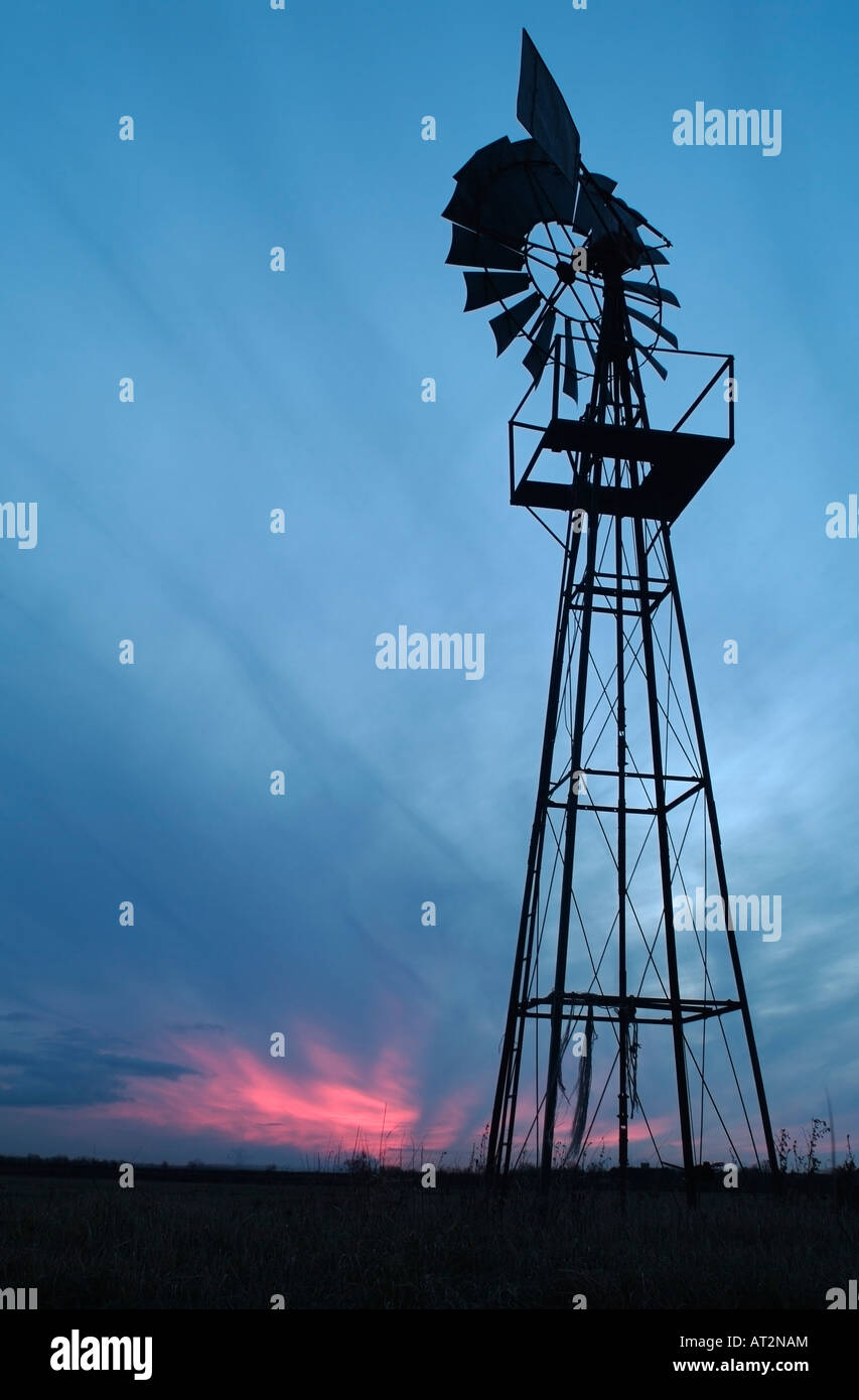 Windpump silhouette hi-res stock photography and images - Alamy