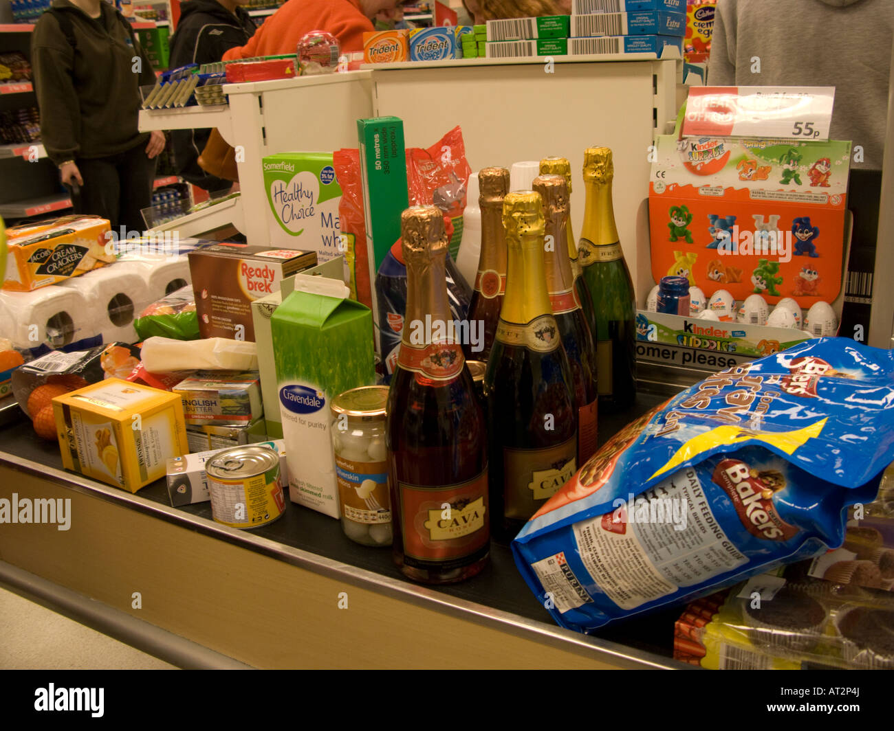 Items of shopping at Somerfield supermarket checkout UK Stock Photo - Alamy