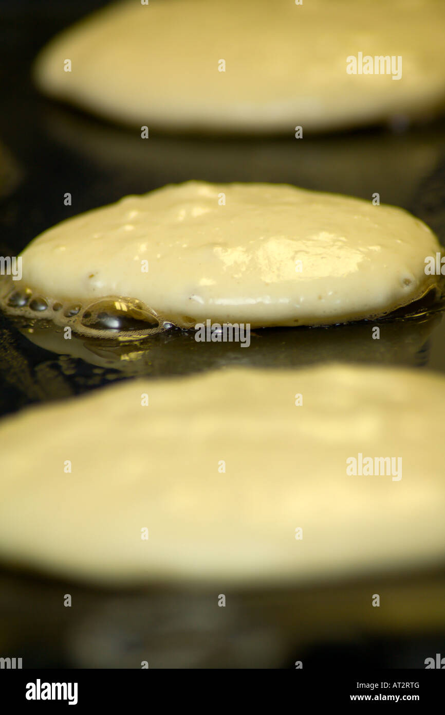 Home made pancakes hi-res stock photography and images - Alamy