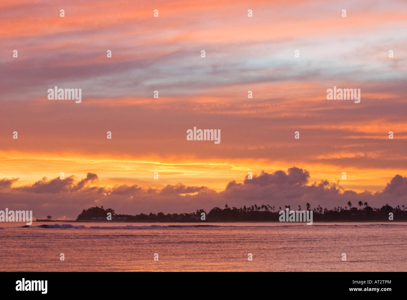 Lila down hi-res stock photography and images - Alamy