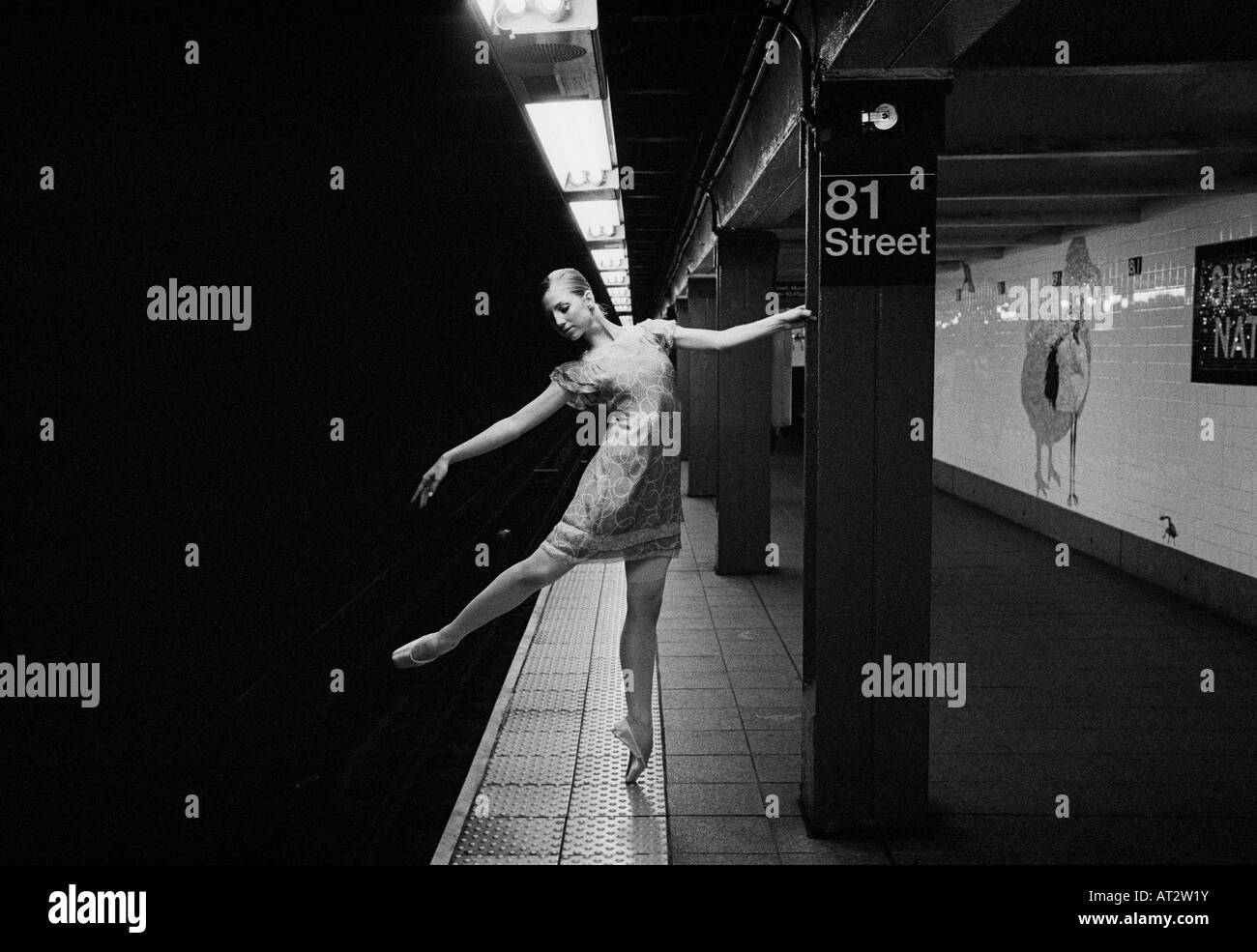 Dancing ballerina in silk hi-res stock photography and images - Alamy