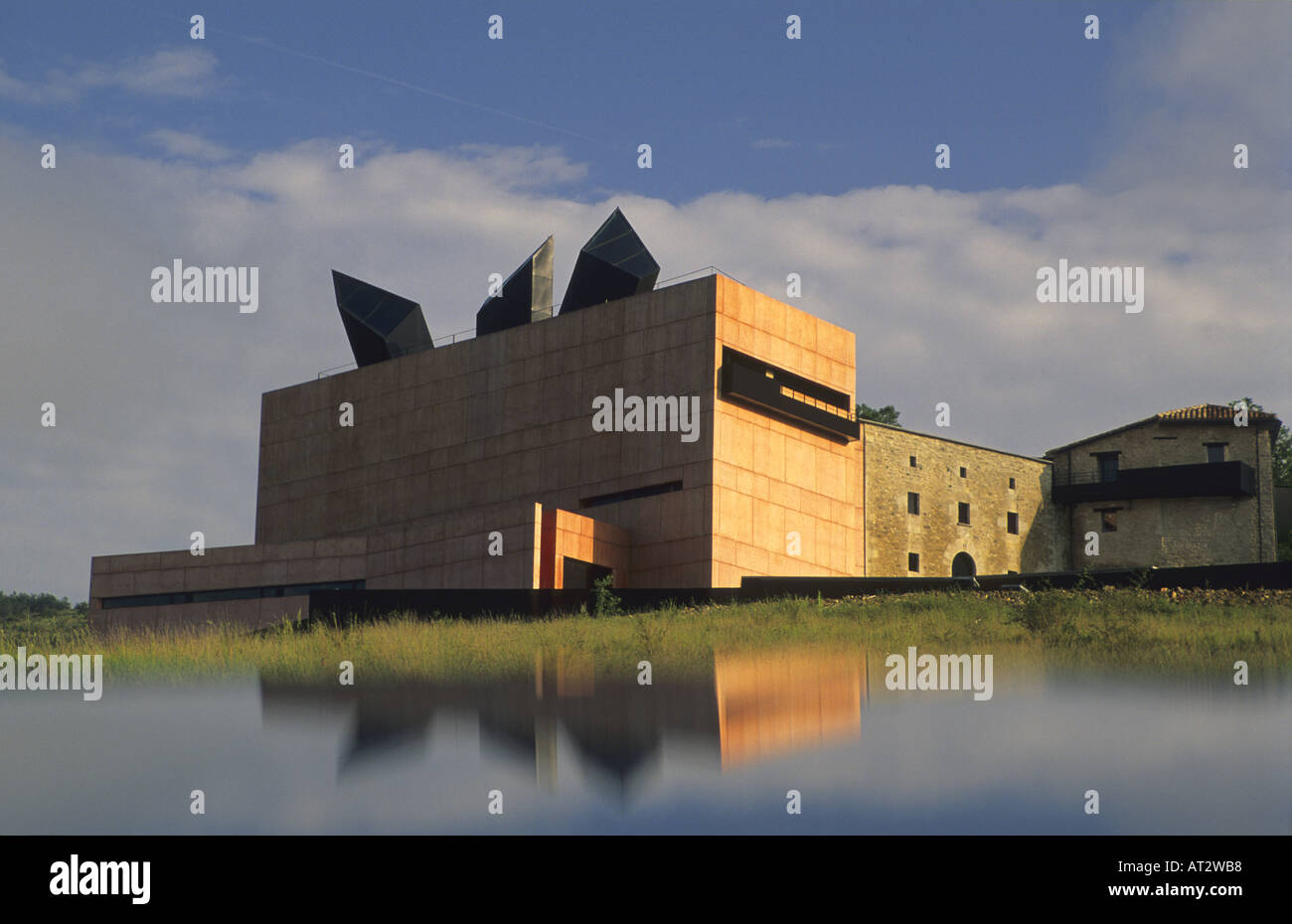 Oteiza village hi-res stock photography and images - Alamy