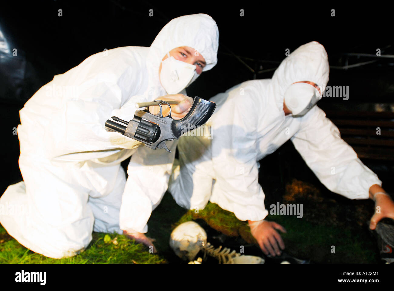 Forensic science students at mock murder scene Stock Photo - Alamy