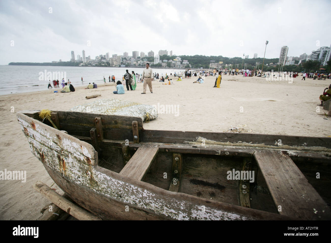 colaba causeway mumbai and chowpatti beach Stock Photo - Alamy