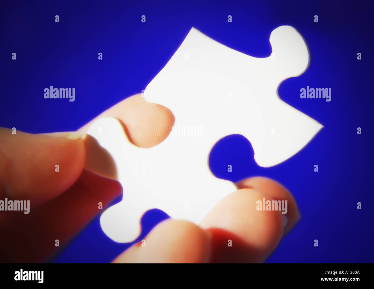 Jigsaw puzzle 25 pieces hi-res stock photography and images - Alamy