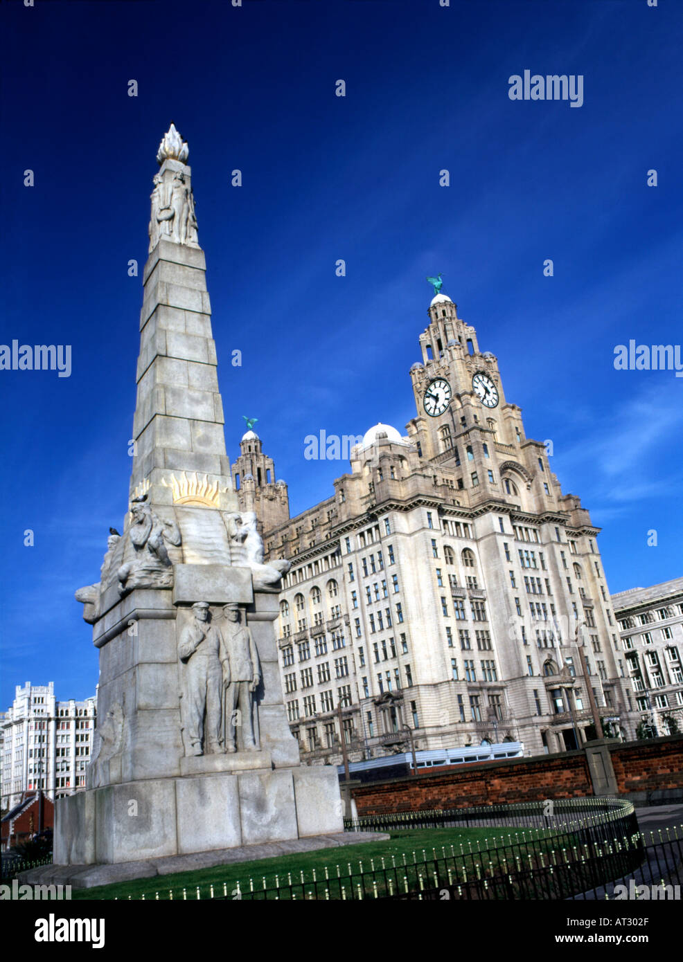 View Of Monument and Liver Building Liverpool Stock Photo - Alamy