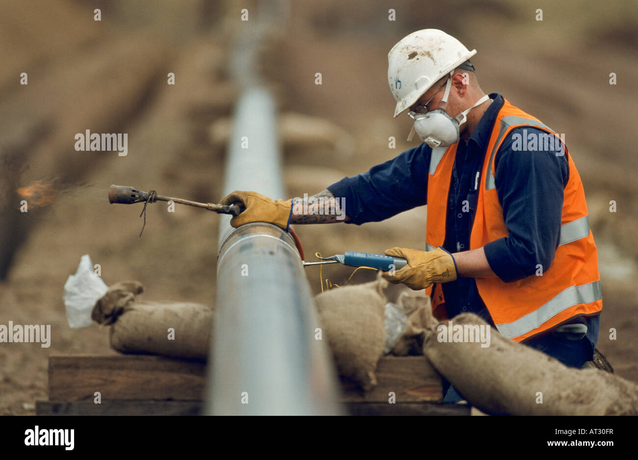 Laying gas pipeline australia hi-res stock photography and images - Alamy
