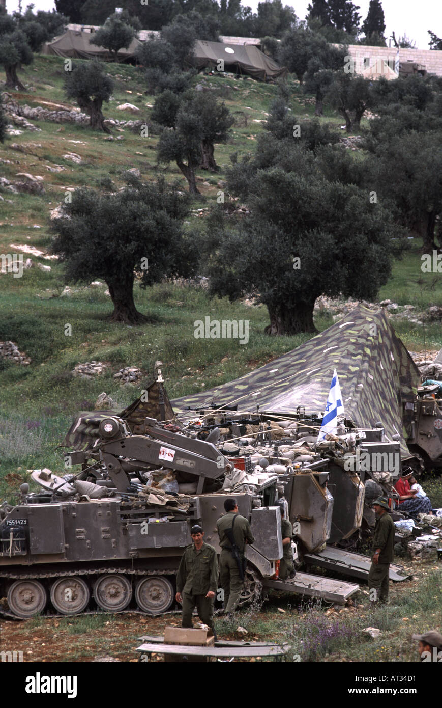 Israeli army armoured vehicles hi-res stock photography and images - Alamy
