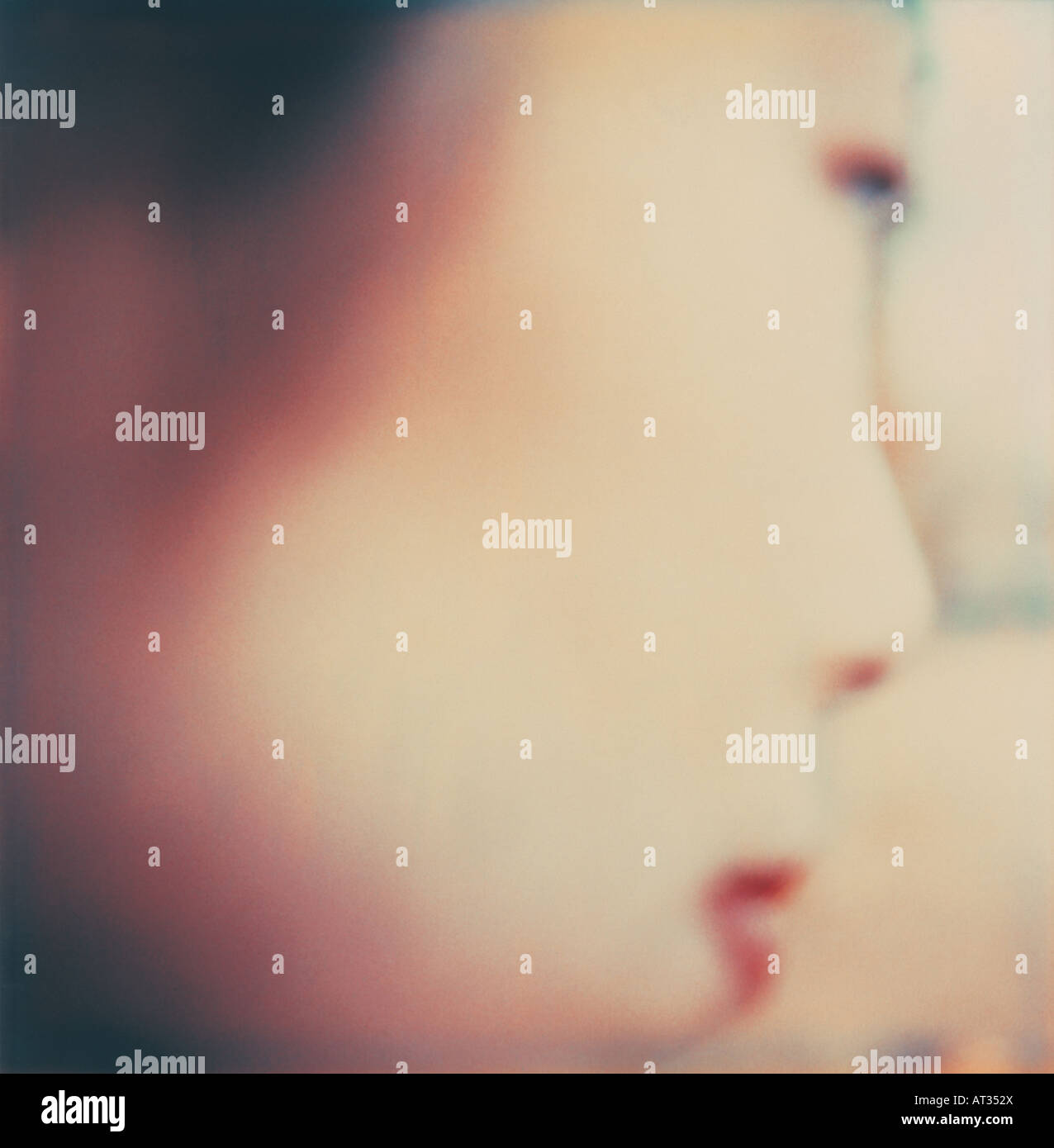 Side profile portrait hi-res stock photography and images - Alamy
