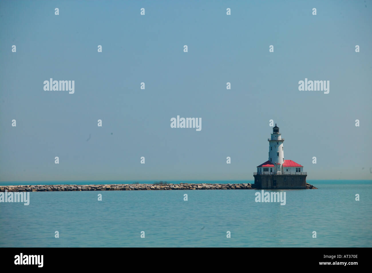 Illinois chicago lake michigan breakwater hi-res stock photography and ...