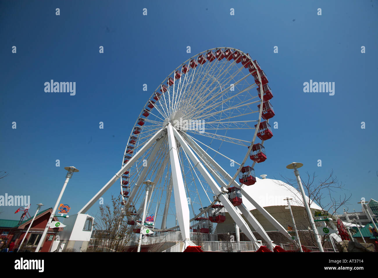 Ferris Wheel at Navy Pier Chicago Illinois IL USA Stock Photo - Alamy